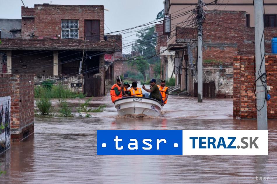 Pakistan evakuoval viac ako pol milióna ľudí kvôli povodniam. - Tlačový ...